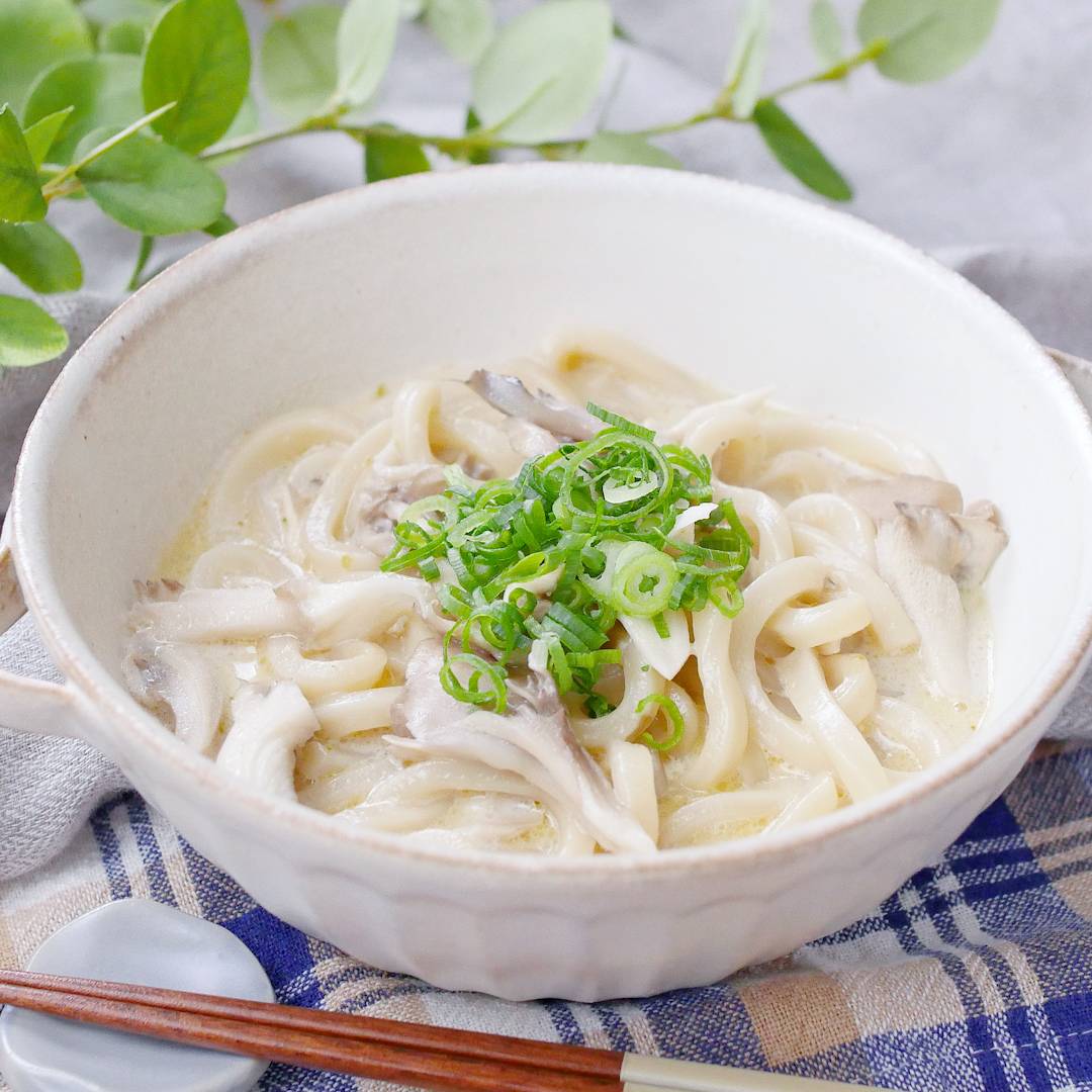 舞茸の柚子胡椒クリームうどん - macaroni
