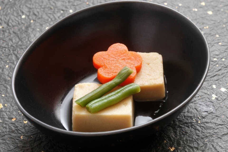 実はすごい!「高野豆腐」の栄養成分&ダイエット効果について Macaroni