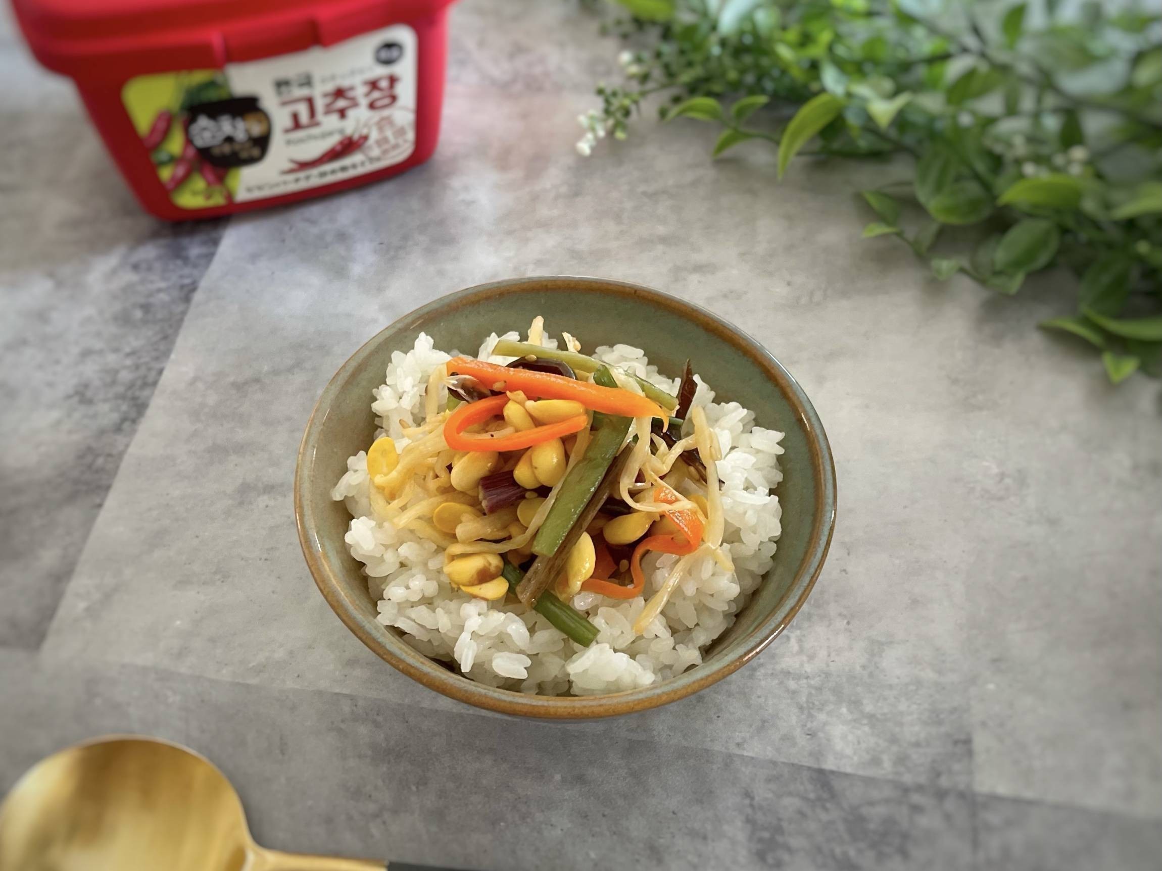 売り切れることも…。業務スーパーの “ビビンバの素” が便利で優秀すぎる - macaroni