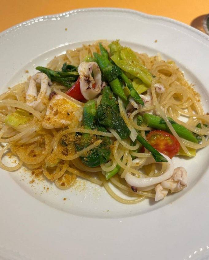 烏丸のおすすめランチTOP13！老舗の和食店から各国料理まで - macaroni