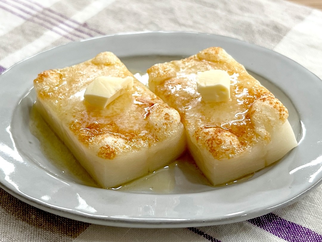 味覇餅のレシピに「塩バターラーメンの味だ！」「みんなやるべき」。塗って焼くとまさかの発見 - macaroni