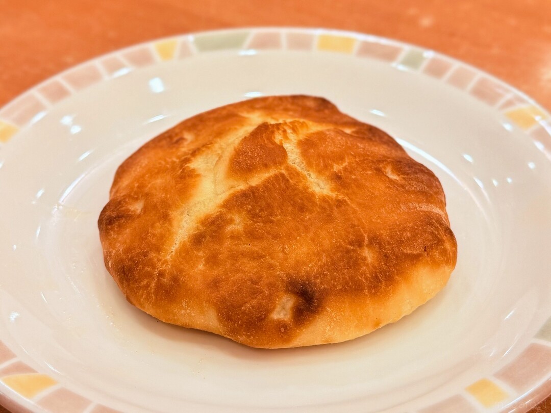 【実食】サイゼリヤの新フォッカチオ3種を食べ比べ。SNSで賛否が寄せられる味を確かめてみた！ - macaroni