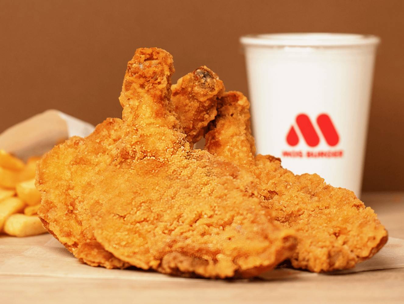 モスチキンの骨って実は。公式SNSのポストに「企業努力がすさまじい」「ほんとにありがたい」 - macaroni