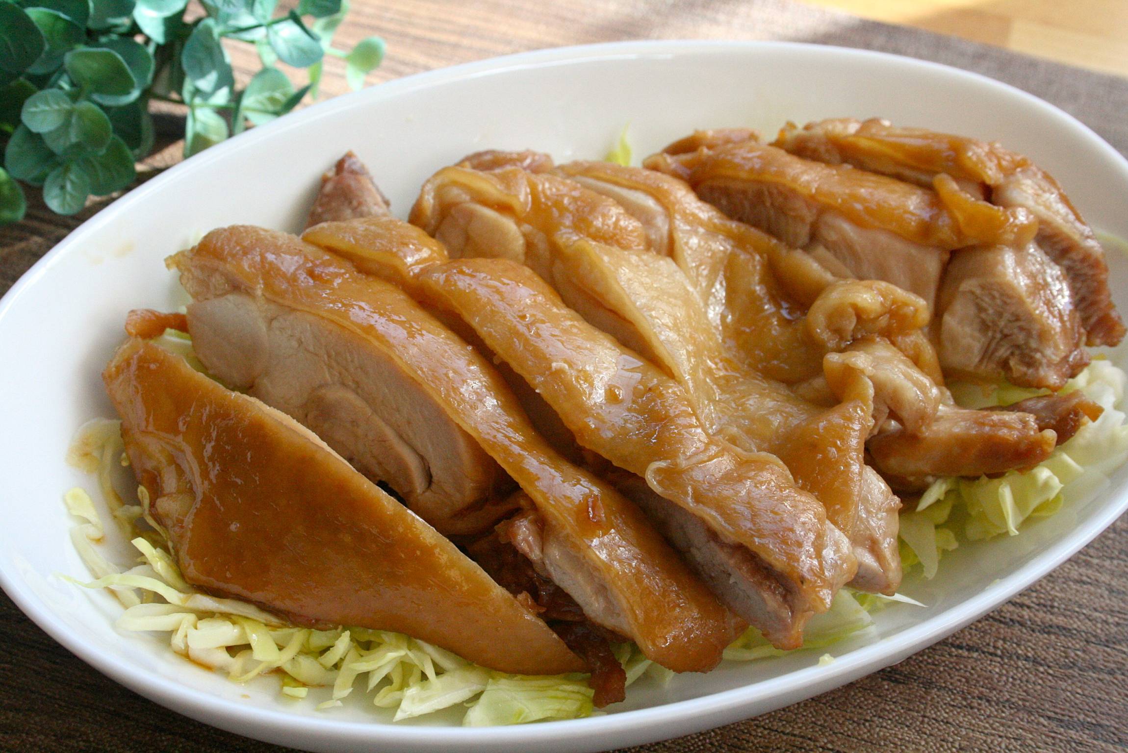 巻かないのに崩れない！驚くほどジューシーな「鶏ももチャーシュー」 - macaroni