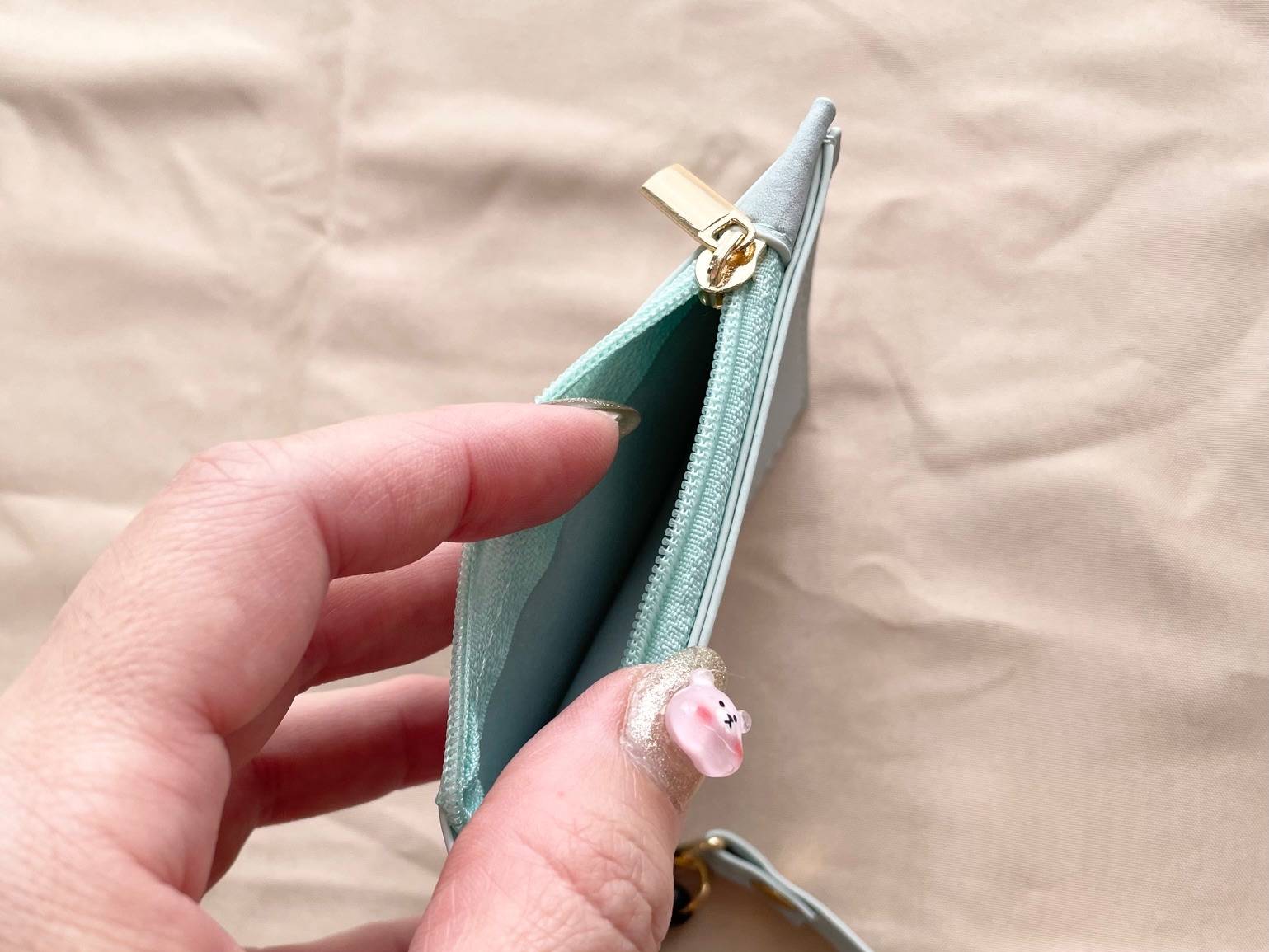 【3COINS】どこで買える？関東11店舗限定！Suicaのペンギンコラボアイテムが登場したよ♪ - macaroni