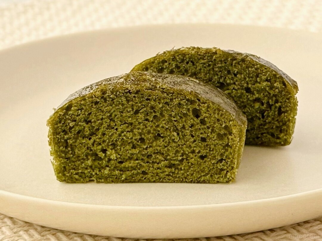 「めっちゃ濃い！」とSNSで話題。セブン新作抹茶蒸しパンがお得すぎた - macaroni