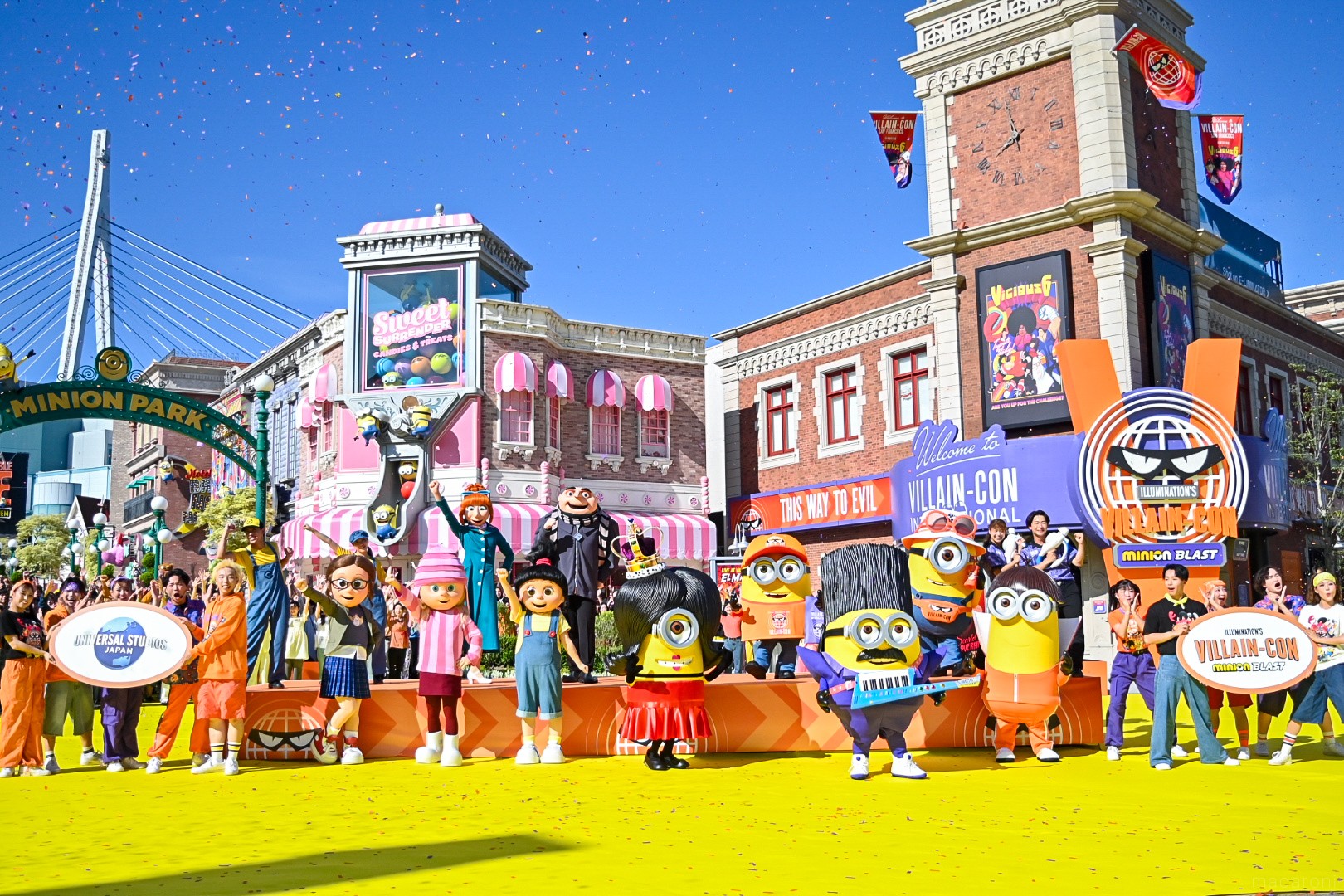 USJの新作ミニオンフードを食べ比べ！ハチャメチャなドーナツや限定ポップコーンバケットも登場 - macaroni