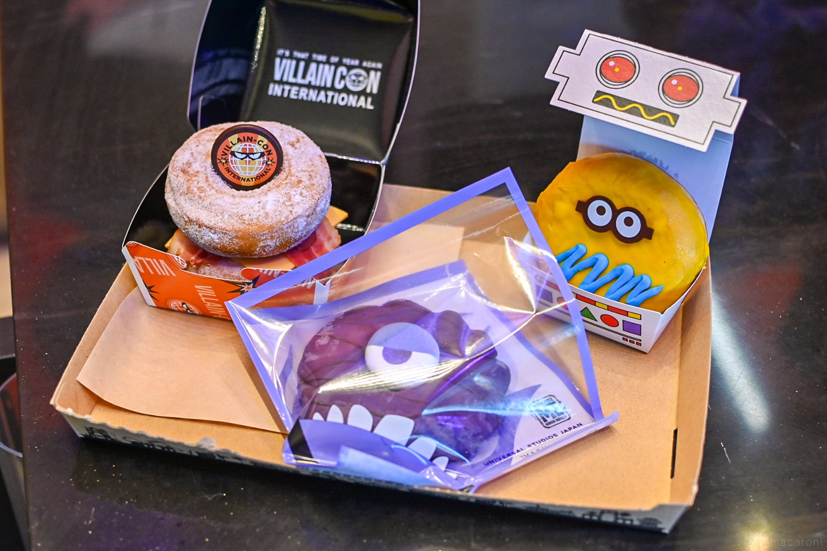 USJの新作ミニオンフードを食べ比べ！ハチャメチャなドーナツや限定ポップコーンバケットも登場 - macaroni