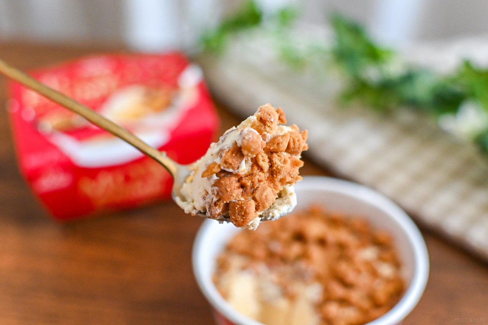 和スイーツ好き集合！「MOW PRIME 黒糖クッキー＆きなこ」が罪深い濃厚感 - macaroni